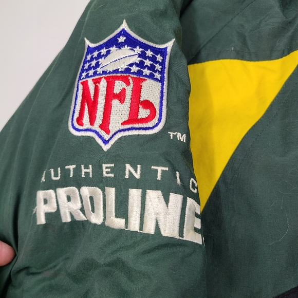 Logo Athletic | Jackets & Coats | Vintage Green Bay Packers Sharktooth ...